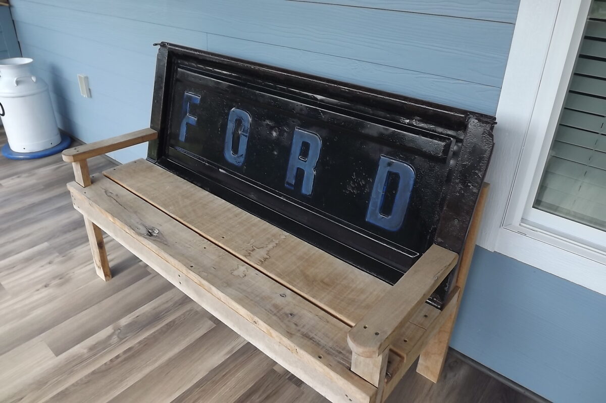 VINTAGE FORD BENCH | Ocala4Sale | Buy & Sell in Ocala, FL