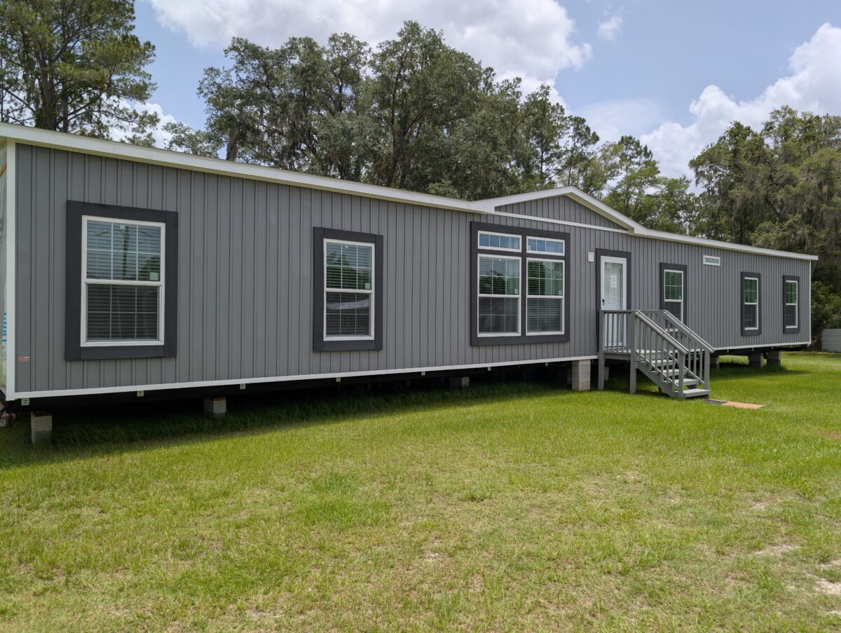 The NEW Bonanza! 5/3 with 9' Ceilings! | Ocala4sale | Ocala and Marion ...