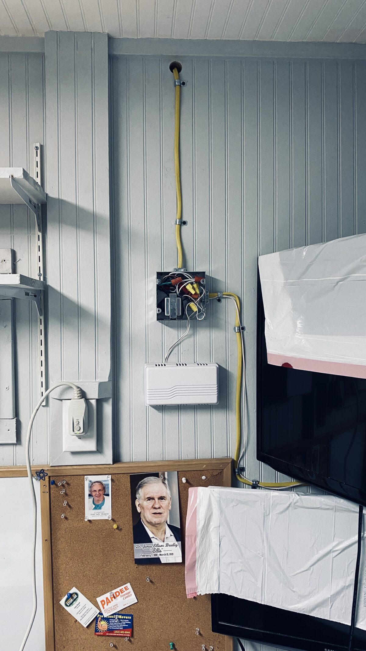 Doorbell, Junction Box Inside, 4 Plug Outdoor Covered Box, plus wiring ...